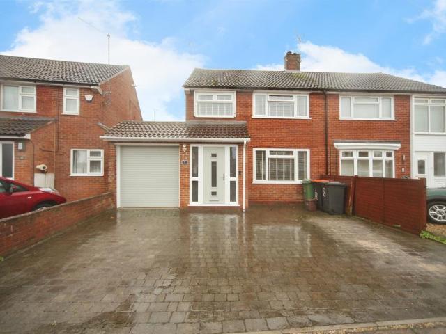 3 bedroom semi detached house for sale
