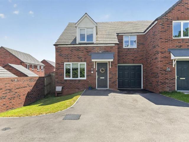 3 bedroom semi detached house for sale