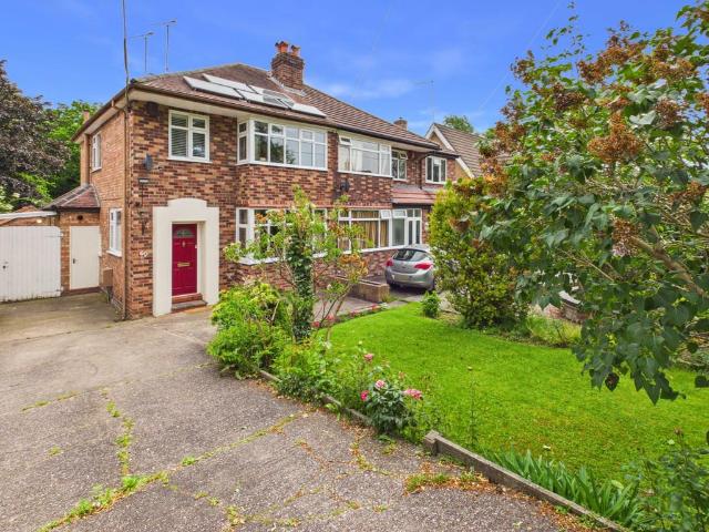 3 bedroom semi detached house for sale