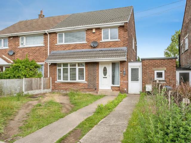 3 bedroom semi detached house for sale