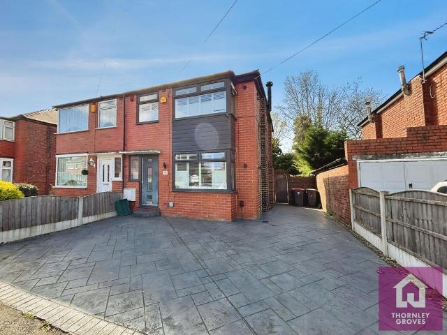 3 bedroom semi detached house for sale