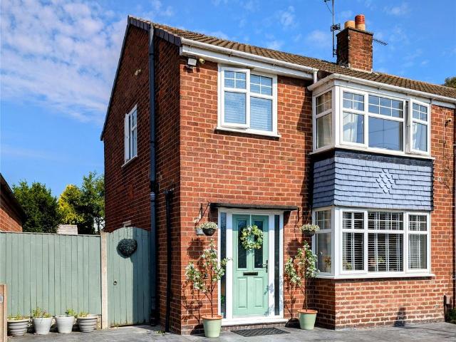 3 bedroom semi detached house for sale