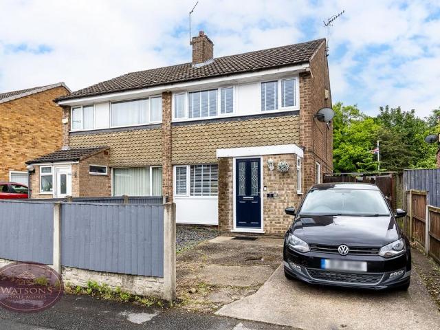 3 bedroom semi detached house for sale