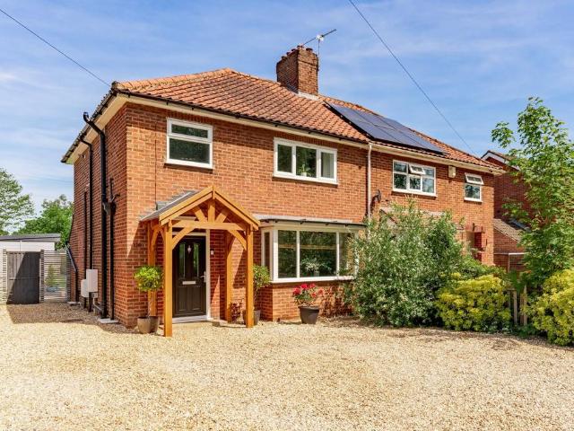 3 bedroom semi detached house for sale