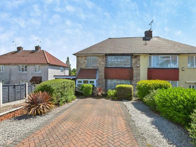 3 bedroom semi detached house for sale
