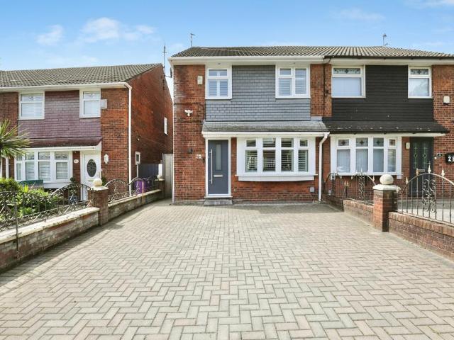 3 bedroom semi detached house for sale