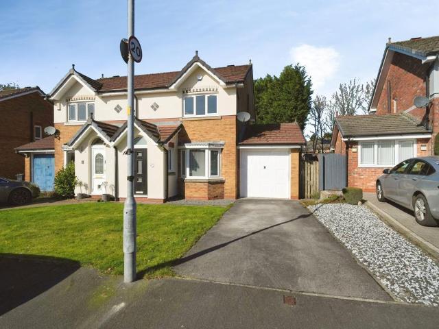 3 bedroom semi detached house for sale