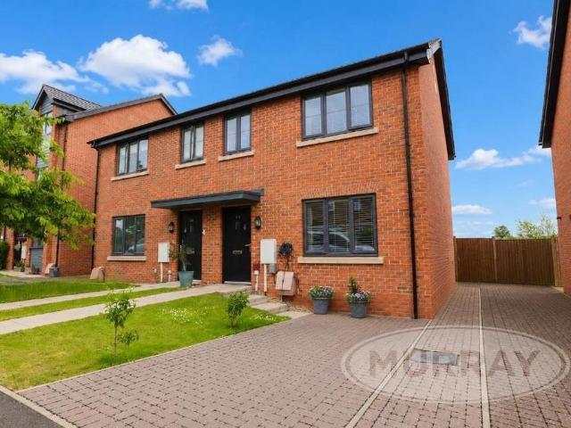3 bedroom semi detached house for sale