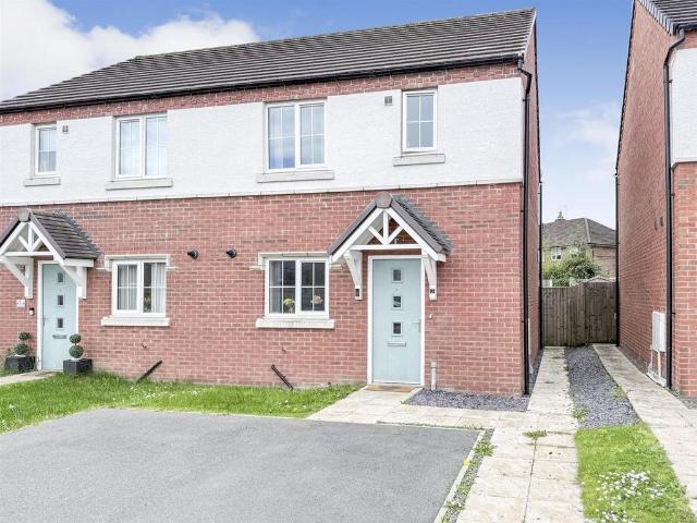 3 bedroom semi detached house for sale