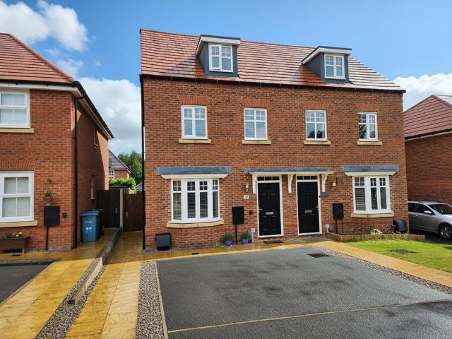 3 bedroom semi detached house for sale