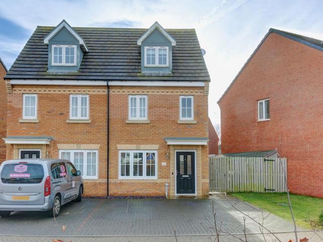 3 bedroom semi detached house for sale