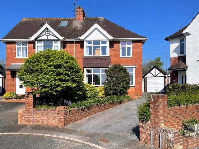3 bedroom semi detached house for sale