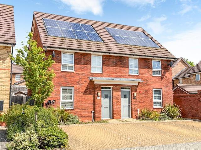 3 bedroom semi detached house for sale
