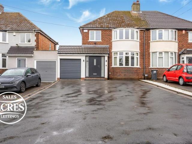 3 bedroom semi detached house for sale