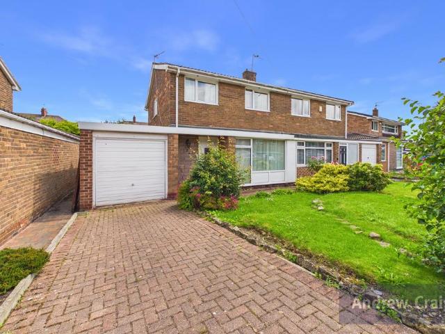3 bedroom semi detached house for sale