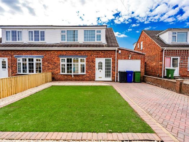 3 bedroom semi detached house for sale