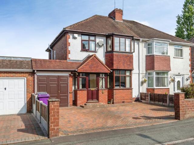 3 bedroom semi detached house for sale