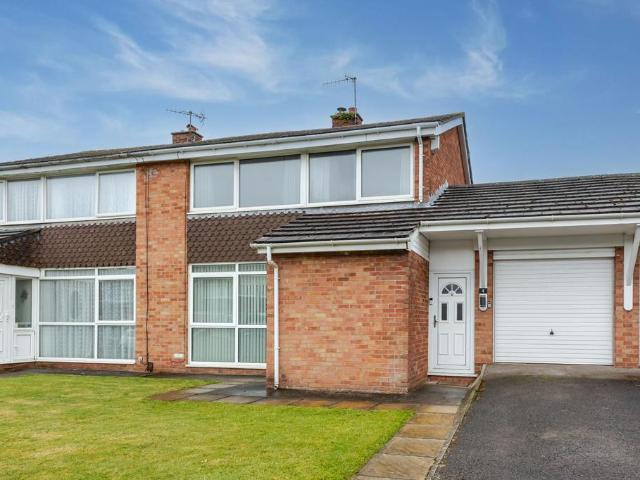 3 bedroom semi detached house for sale