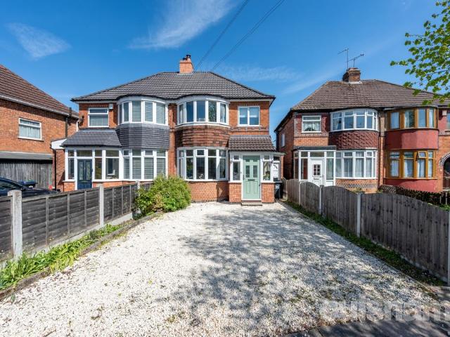 3 bedroom semi detached house for sale