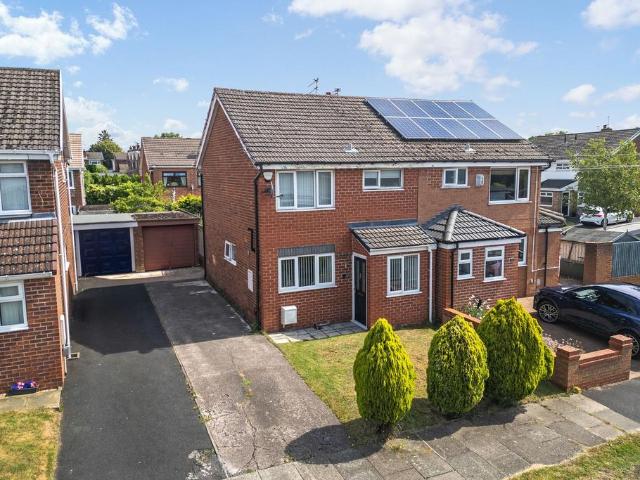 3 bedroom semi detached house for sale