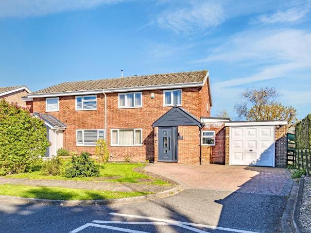 3 bedroom semi detached house for sale