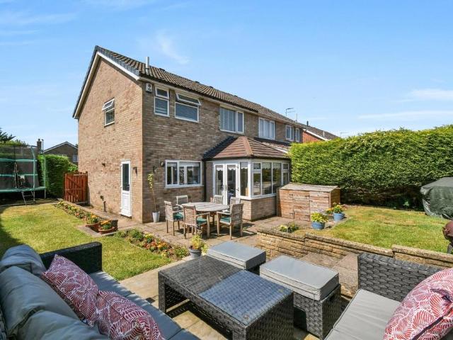 3 bedroom semi detached house for sale