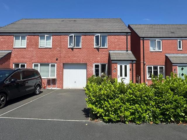 3 bedroom semi detached house for sale