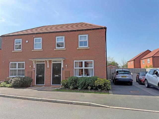 3 bedroom semi detached house for sale