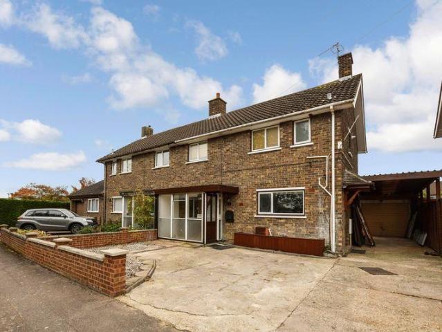 3 bedroom semi detached house for sale