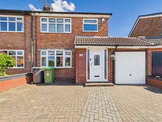 3 bedroom semi detached house for sale