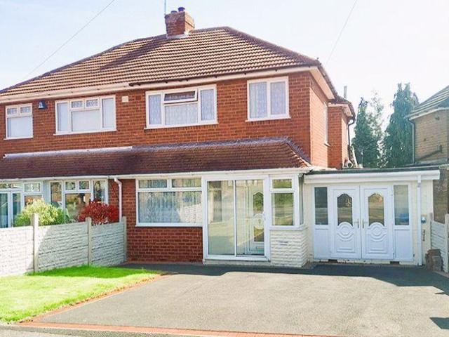 3 bedroom semi detached house for sale