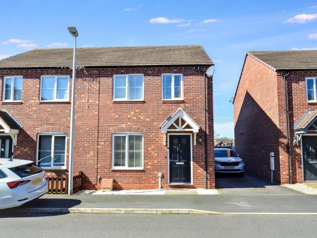 3 bedroom semi detached house for sale