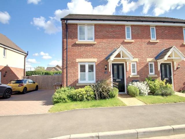 3 bedroom semi detached house for sale