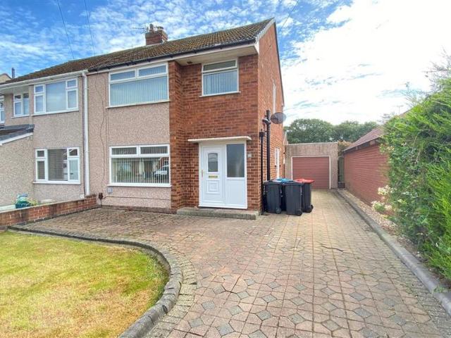 3 bedroom semi detached house for sale