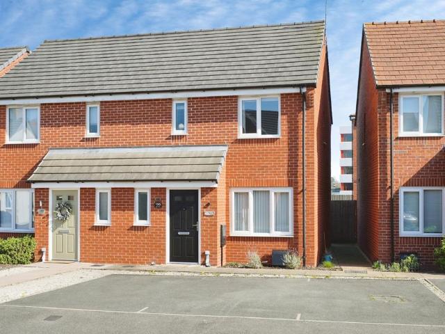 3 bedroom semi detached house for sale