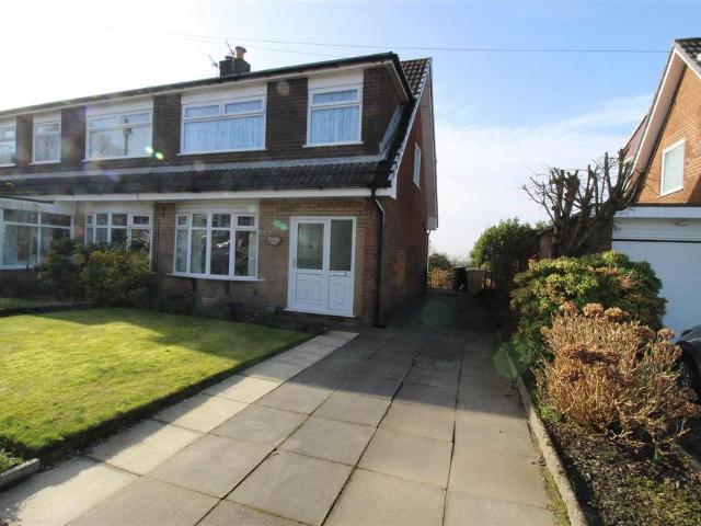 3 bedroom semi detached house for sale