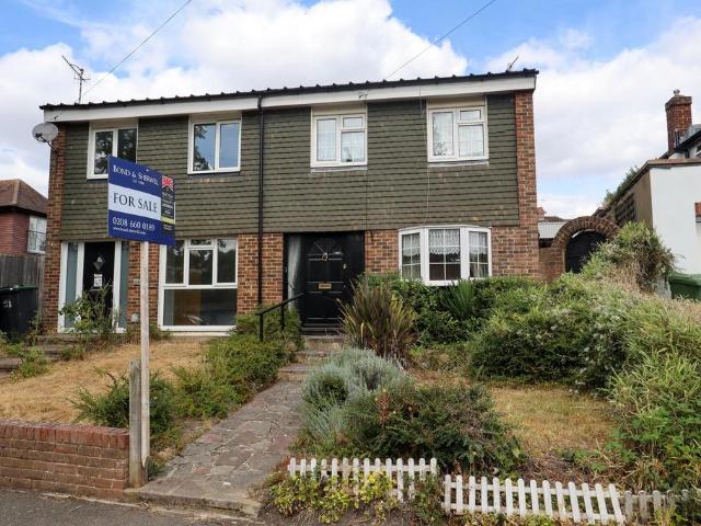 3 bedroom semi detached house for sale