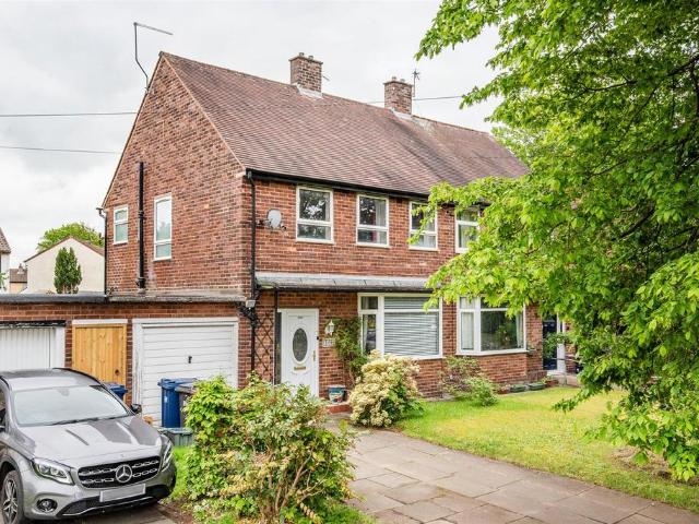 3 bedroom semi detached house for sale