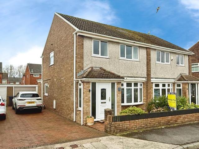 3 bedroom semi detached house for sale