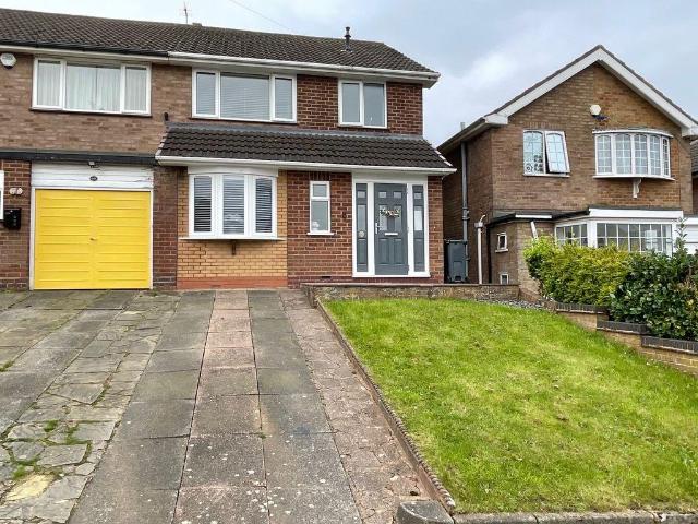 3 bedroom semi detached house for sale