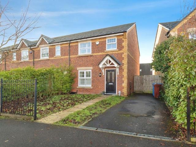 3 bedroom semi detached house for sale