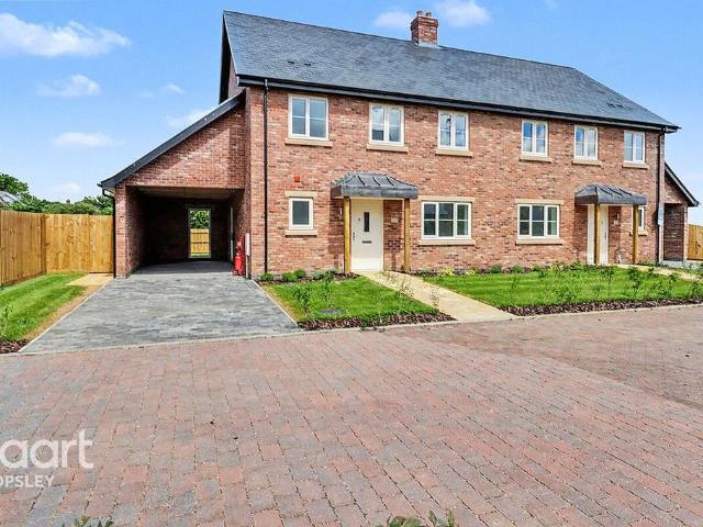 3 bedroom semi detached house for sale