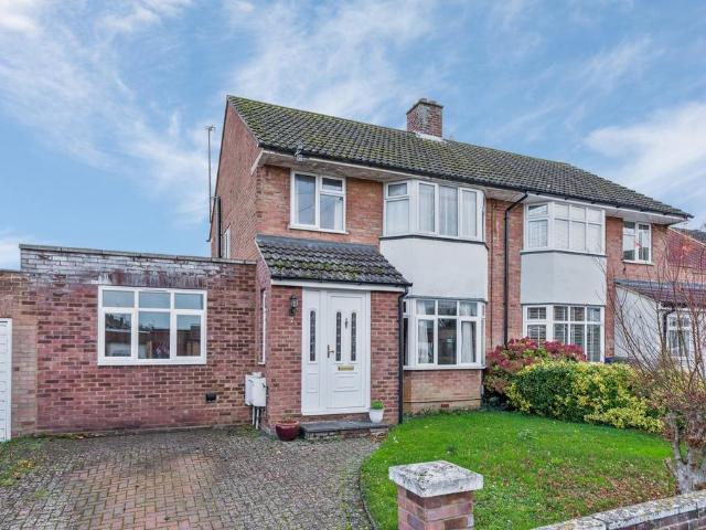 3 bedroom semi detached house for sale