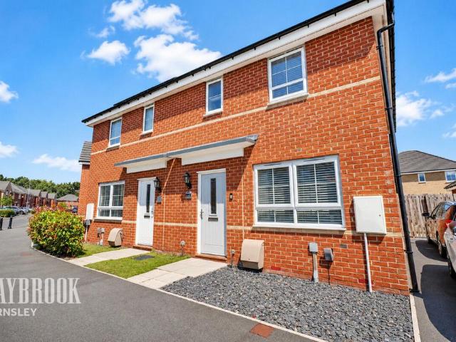3 bedroom semi detached house for sale