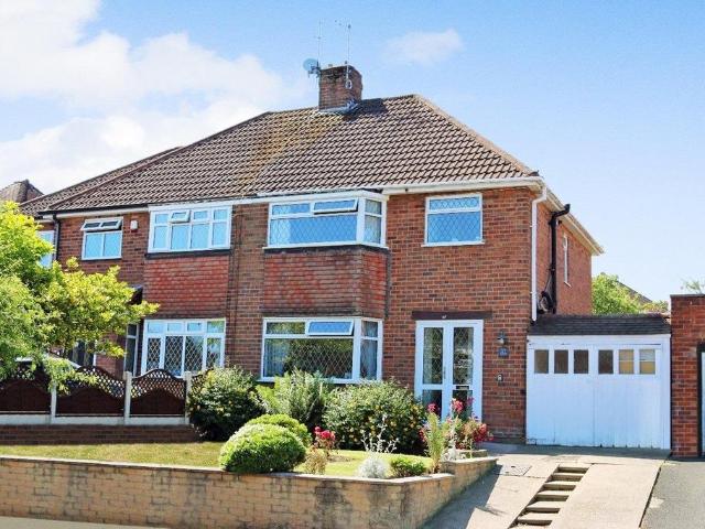 3 bedroom semi detached house for sale