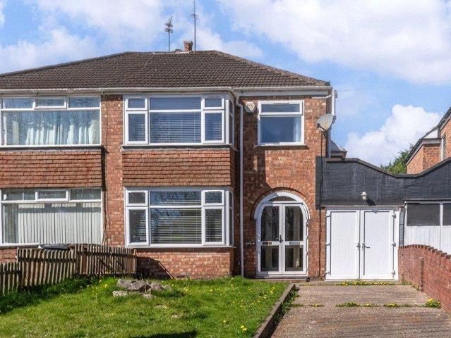 3 bedroom semi detached house for sale