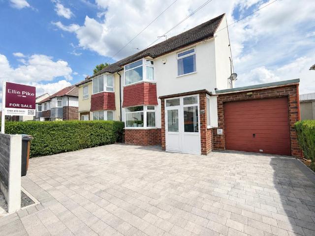 3 bedroom semi detached house for sale