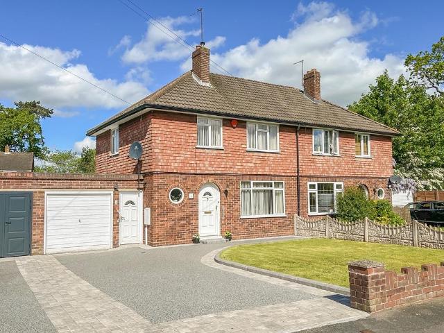 3 bedroom semi detached house for sale