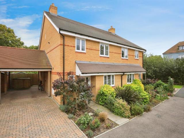 3 bedroom semi detached house for sale