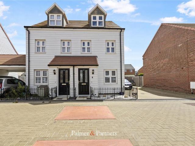 3 bedroom semi detached house for sale